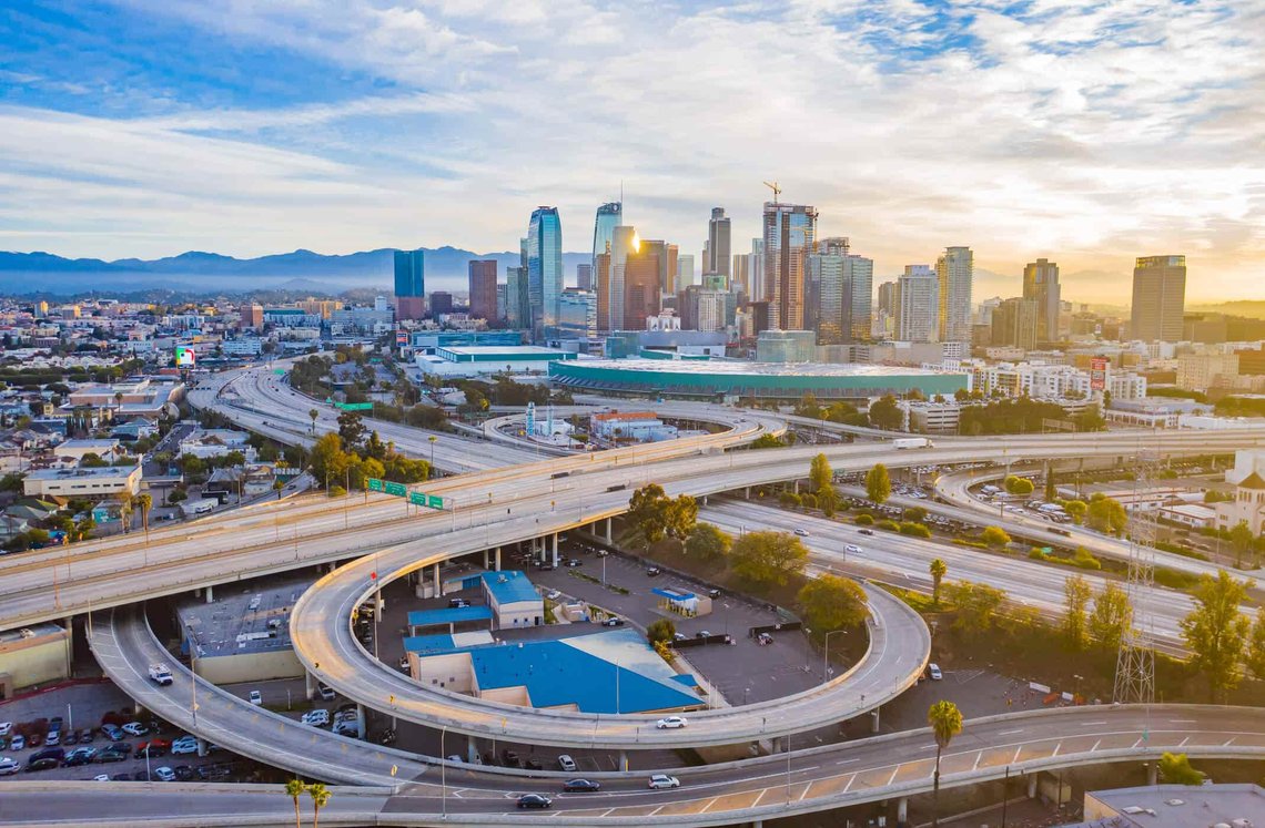 How do smart highways work? (Animated infographic) | The Zebra